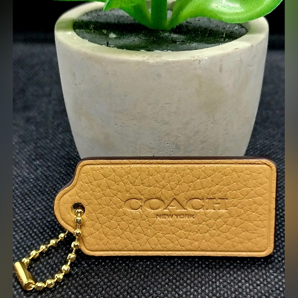 Coach | Accessories | Coach Leather Tag | Poshmark